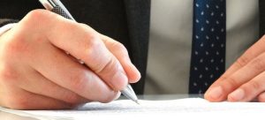 Decreto ingiuntivo e atto di precetto: che differenza c'è