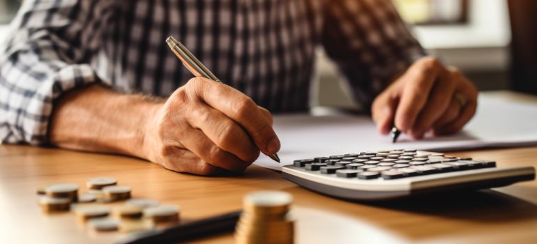 Pensione avvocati: requisiti, età, contributi, importi