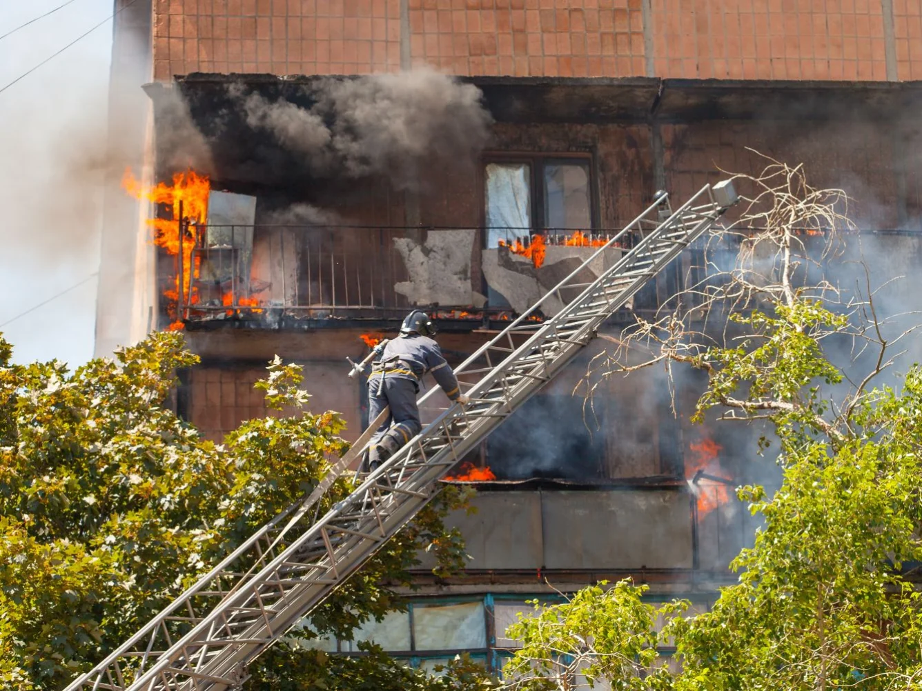 Danneggiamento a seguito di incendio: cosa si rischia