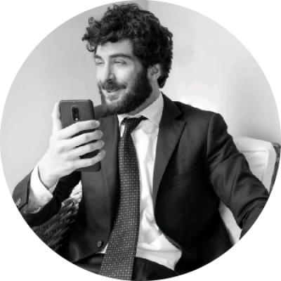 Gianluca Esposito: Avvocato Amministrativista a Sorrento (NA) - deQuo